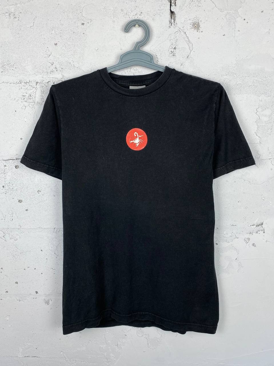 Nike Vintage 90s Nike Scorpion Center Logo Black T-Shirt | Grailed