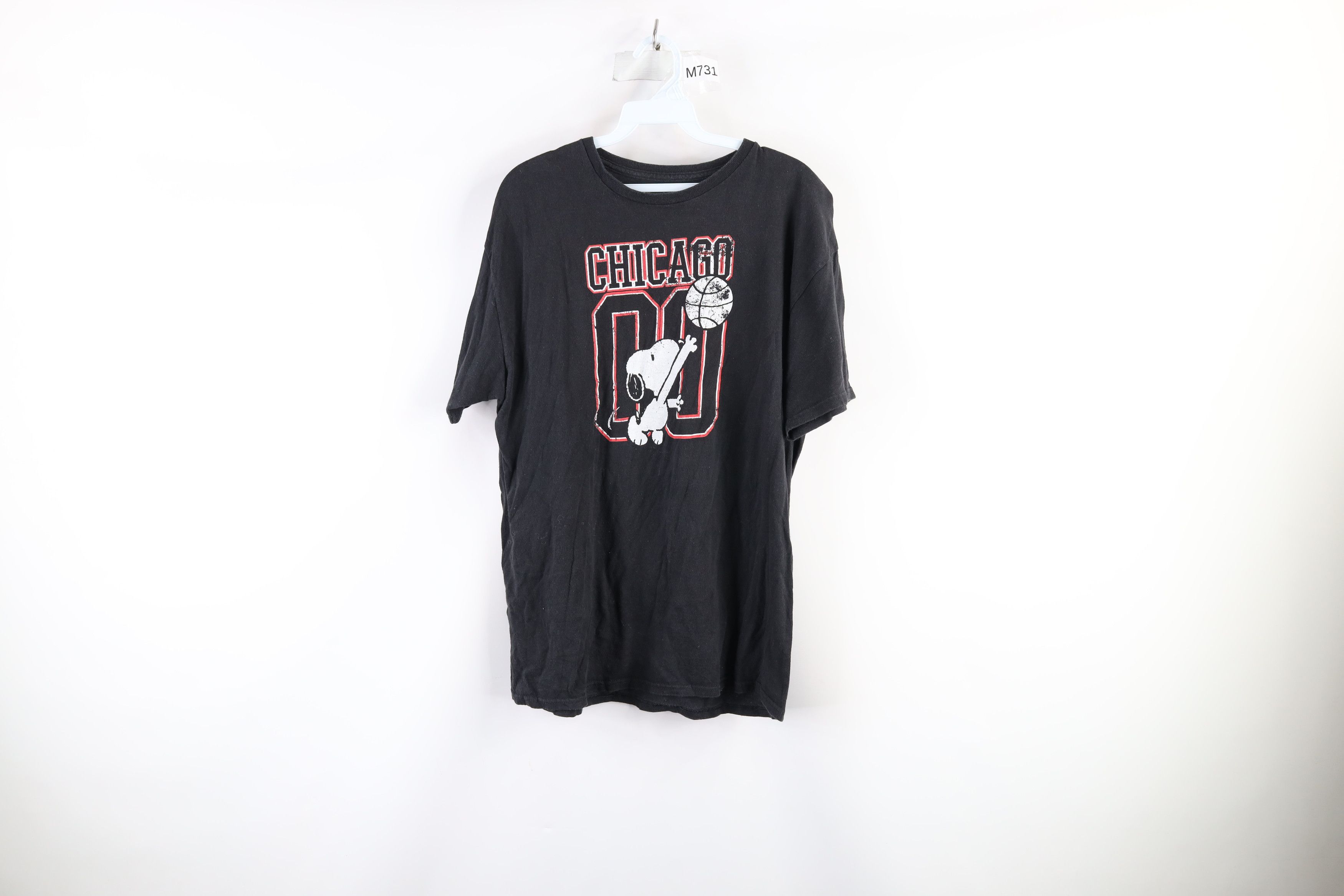Vintage Peanuts Snoopy Out Chicago Bulls Basketball T-Shirt Black | Grailed