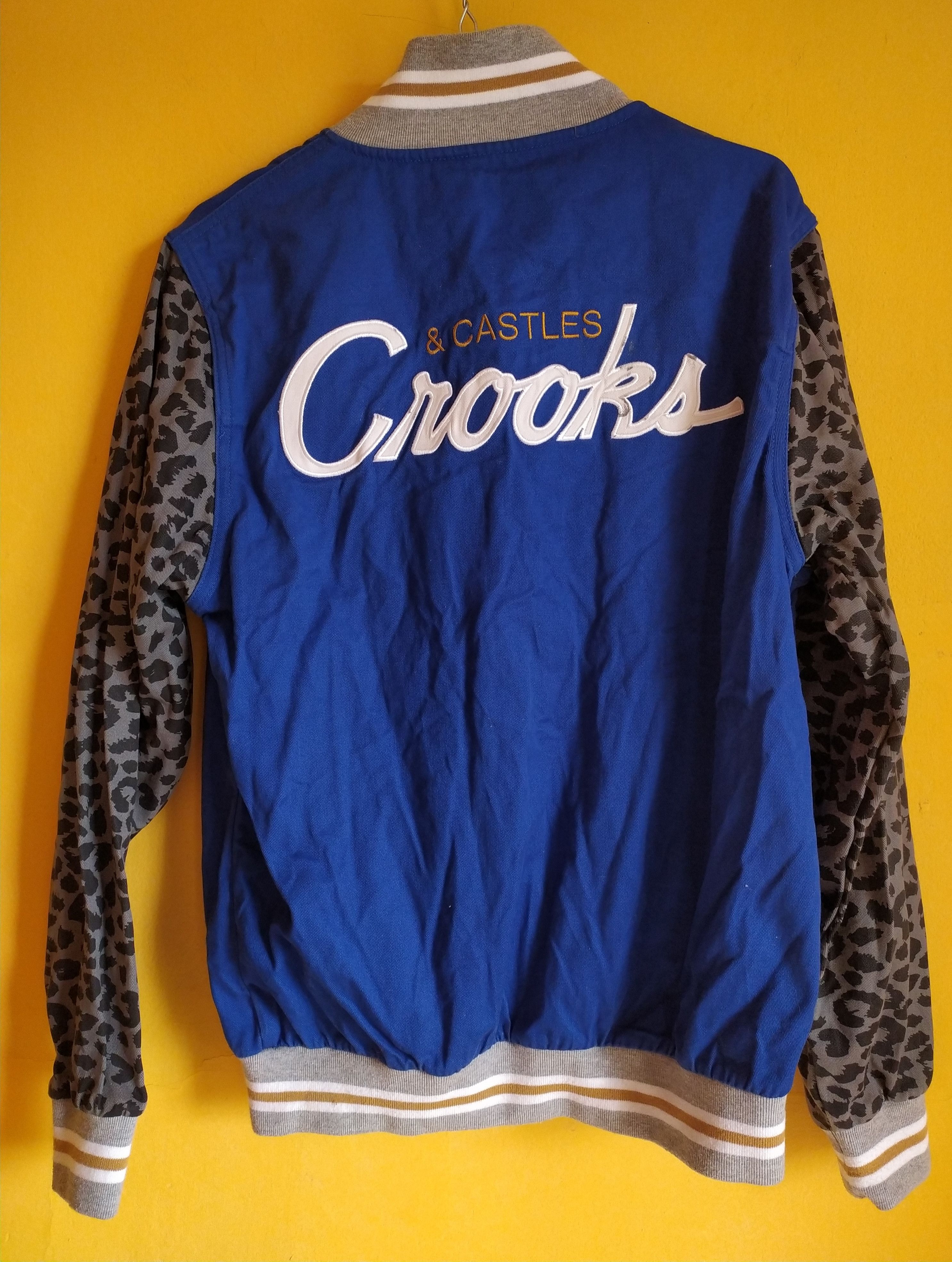 Crooks & Castles × Streetwear × Varsity Jacket Varsity bomber light ...