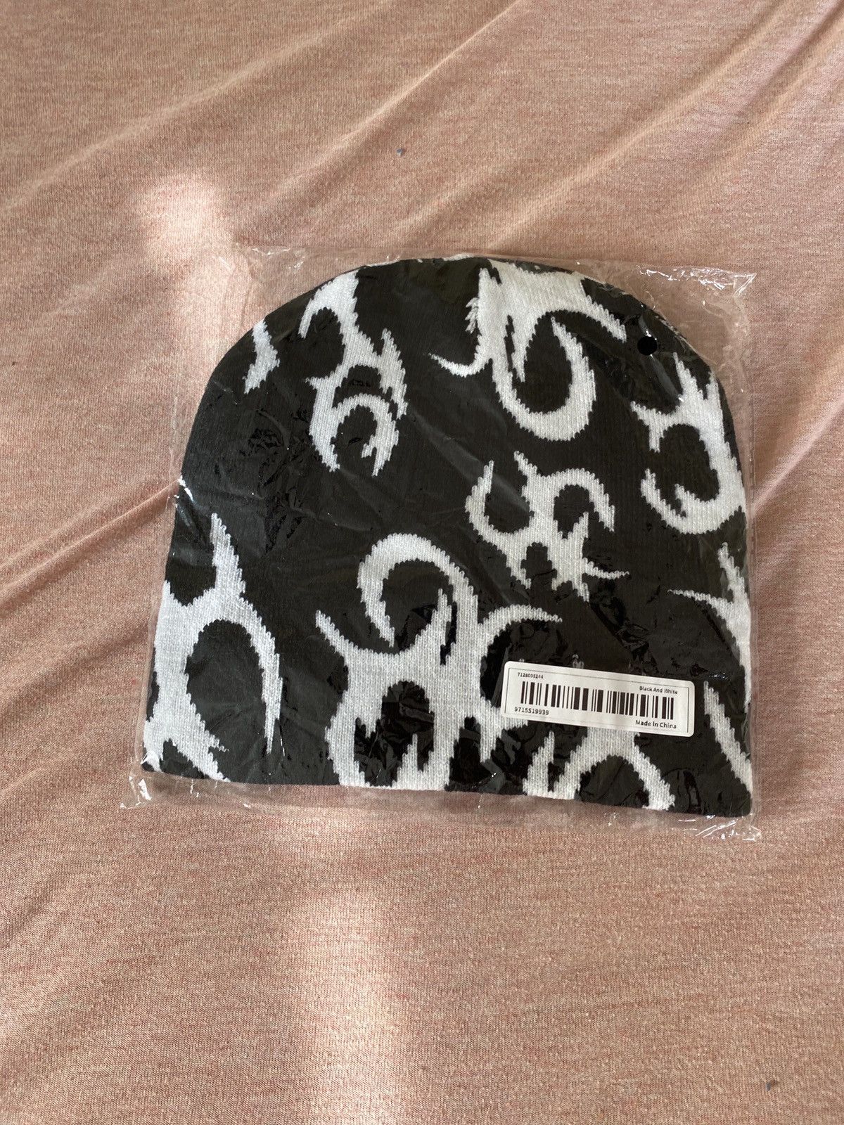 Streetwear Thorns razor pattern beenie beanie cap | Grailed