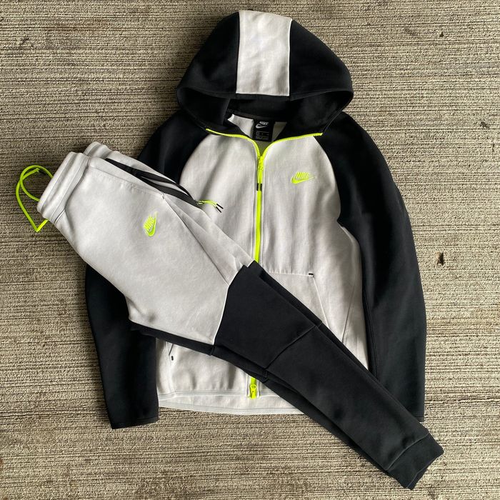 Nike Nike Sportswear Tech Fleece Sweatsuit (2 Pieces) | Grailed
