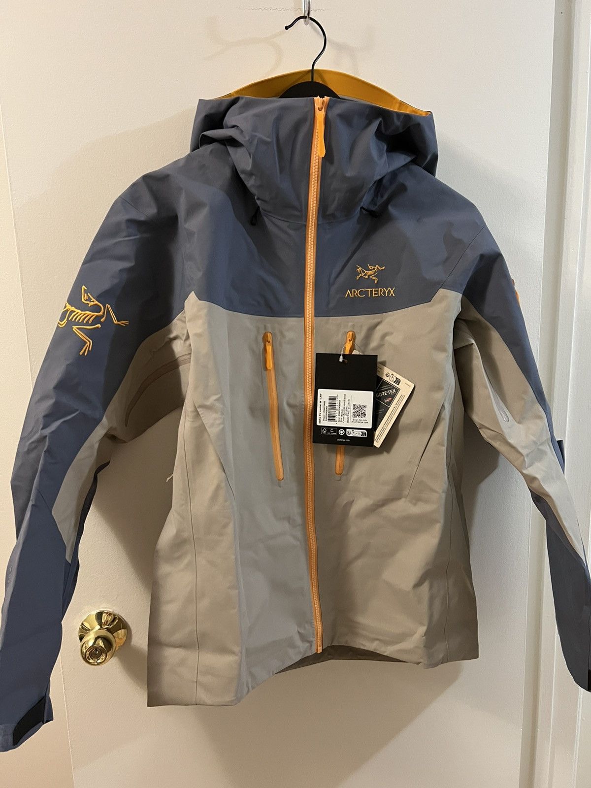 Arc'teryx Arcteryx Alpha SV LNY 2025 Year of the Snake | Grailed
