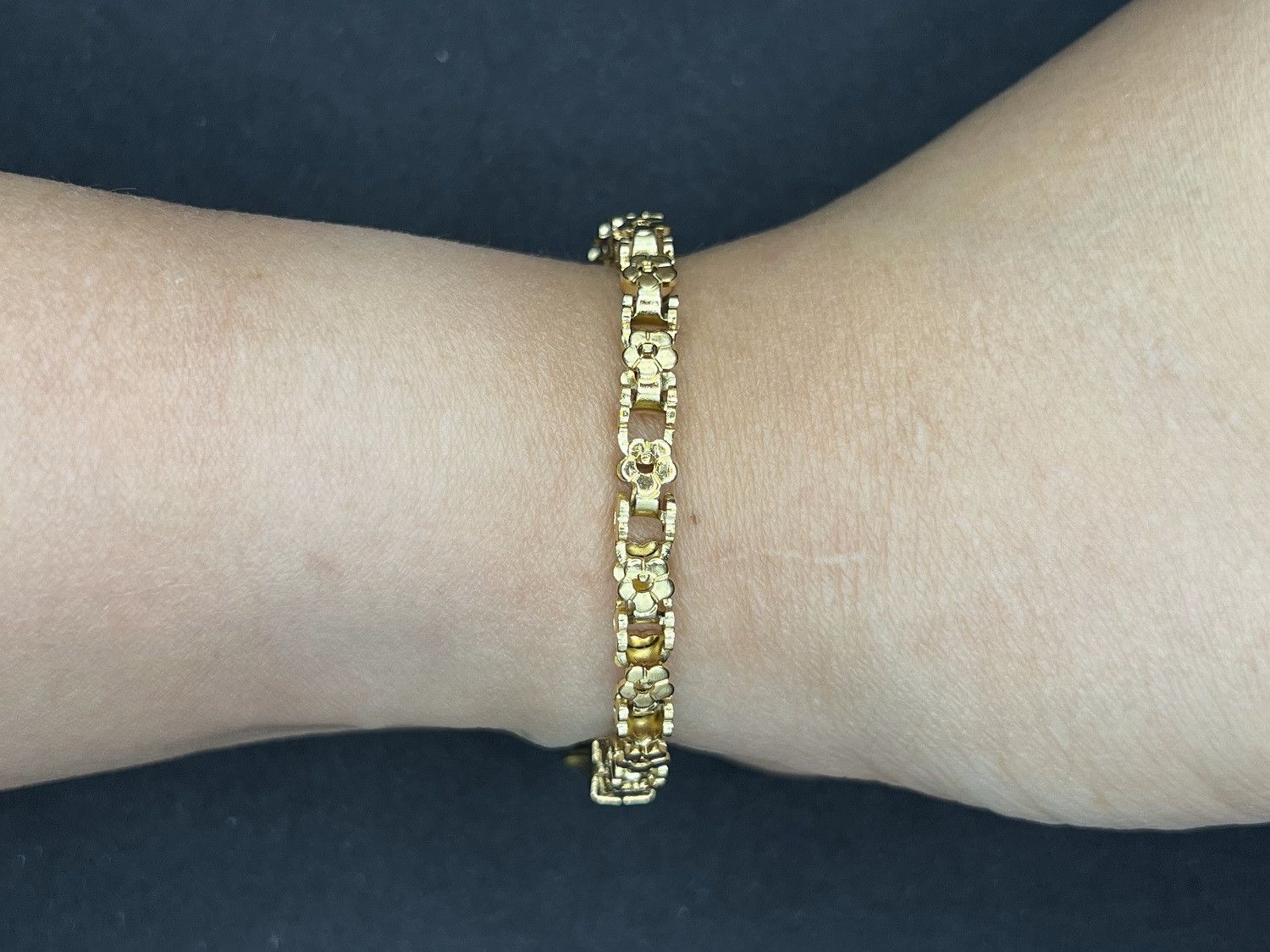 Gold Flower Stainless Steel Gold Chain Bracelet | Grailed