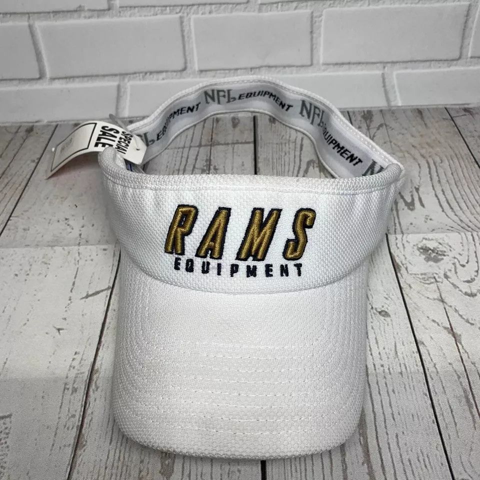 Reebok Vintage Los Angeles Rams M/L Visor Hat Stretch Fitted Cap | Grailed