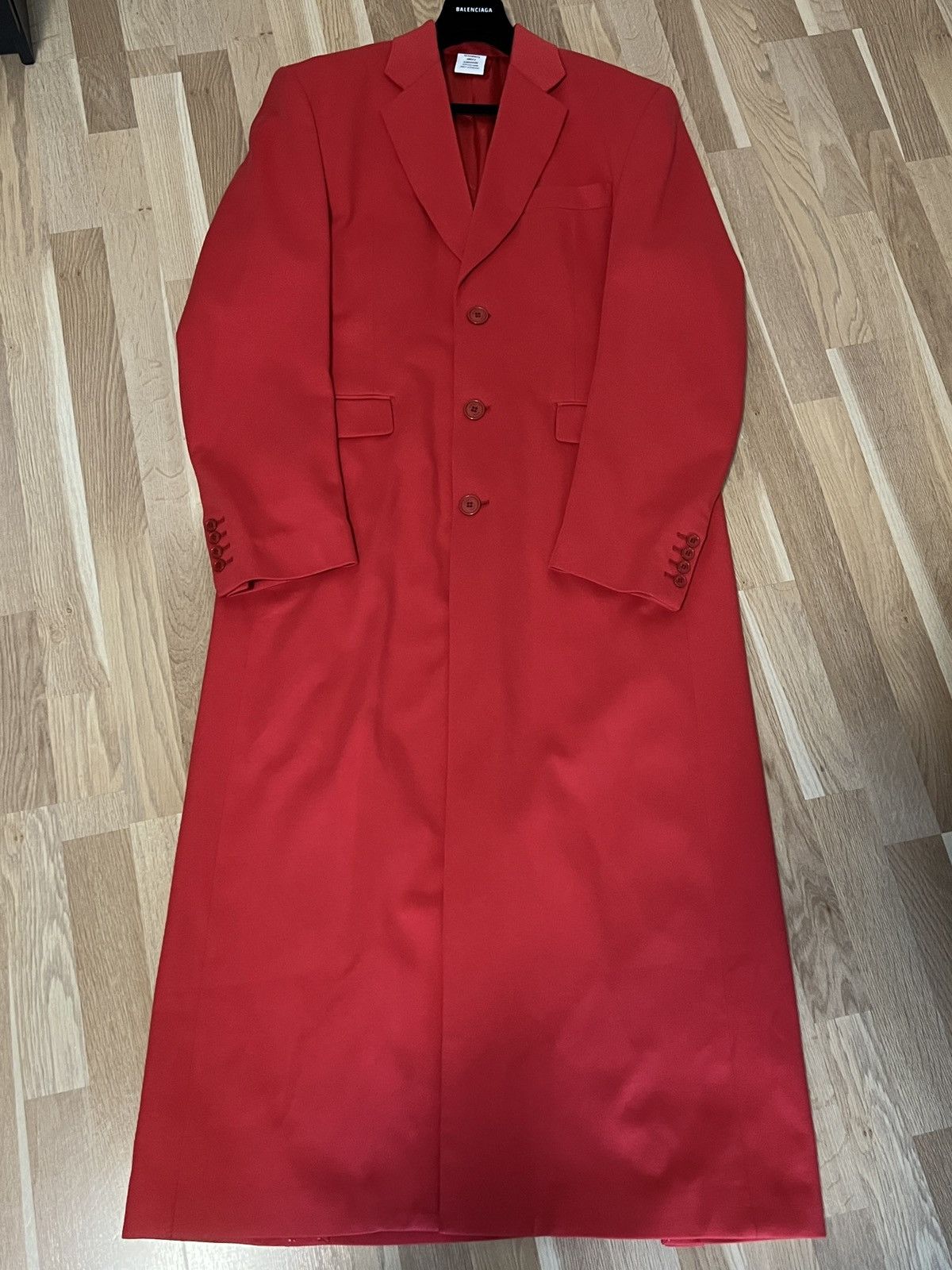 Vetements Vetements red worn-out coat | Grailed