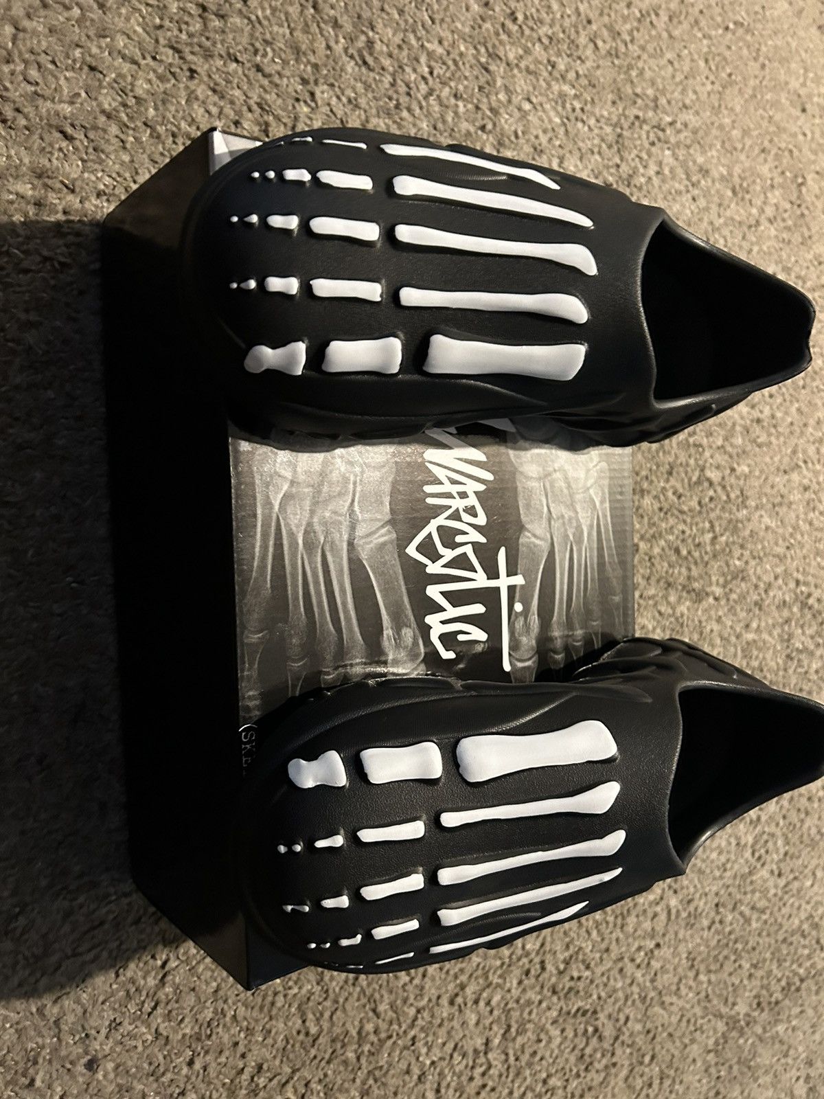 Gnarcotic Gnarcotic Skelly Runners | Grailed