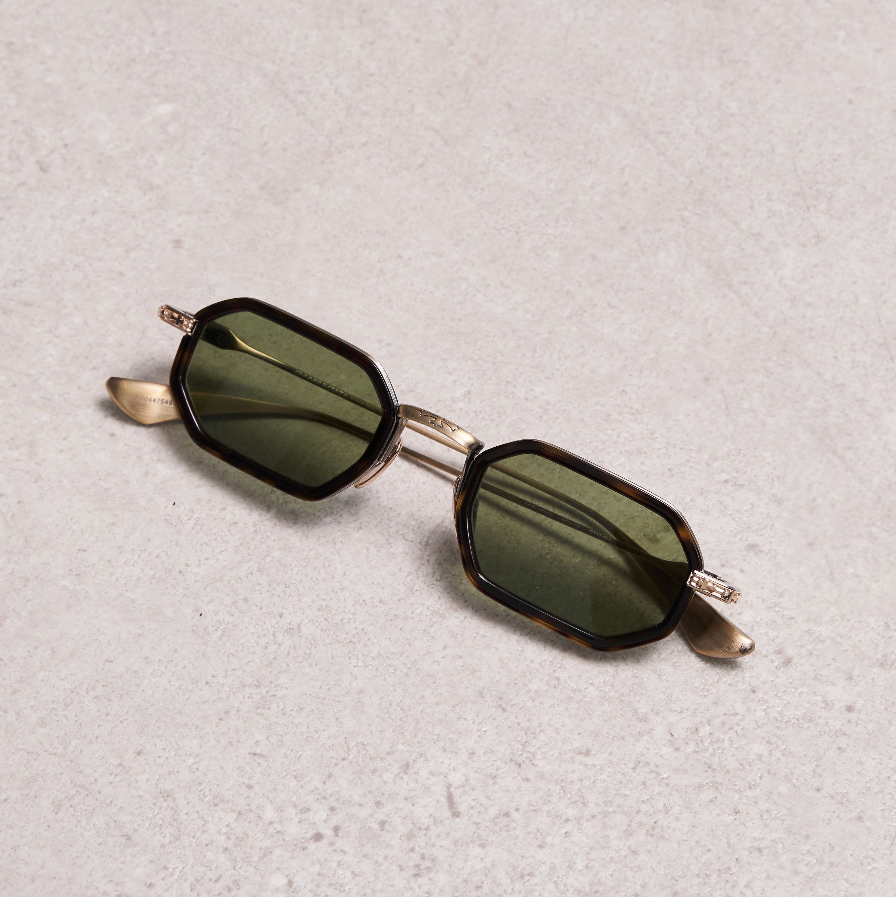 Chrome Hearts CHROME HEARTS STYLIDA Dark Tortoise/Antique Gold-Sun ...