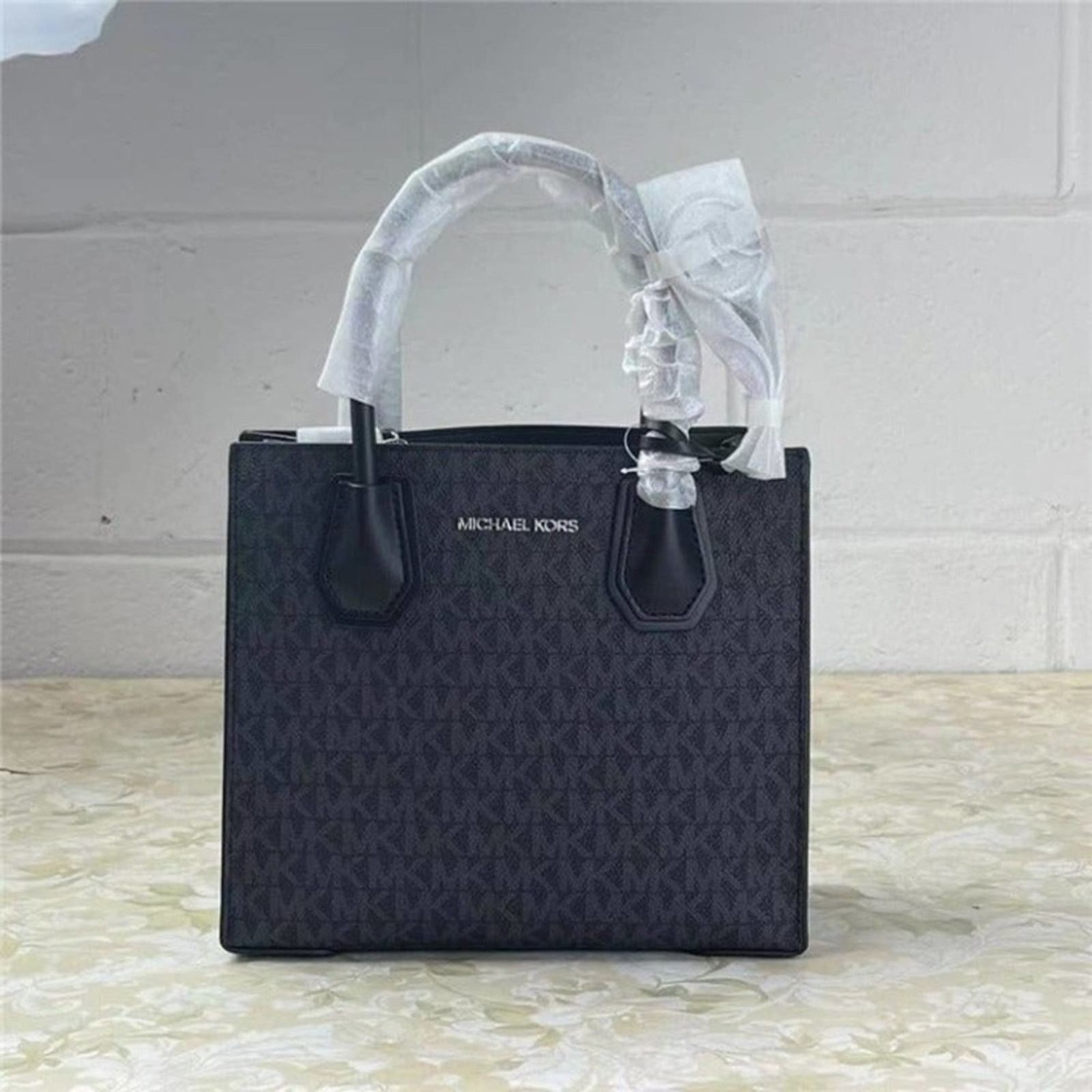 Michael Kors MICHAEL KORS MERCER MD SATCHEL MESSENGER MK SIGNATURE ...