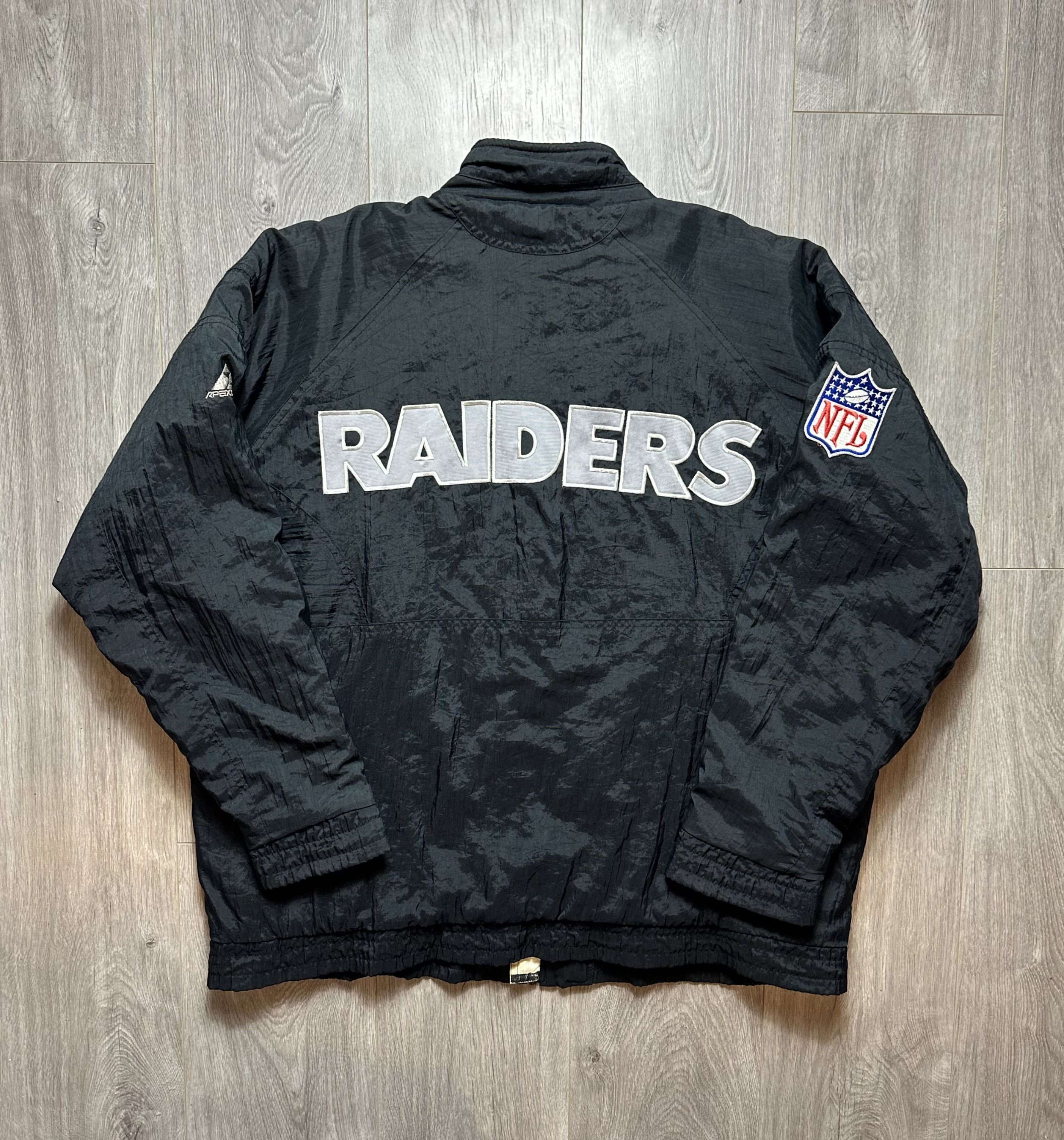 Apex One × NFL × Vintage Vintage Los Angeles Raiders Zip Up Puffer ...
