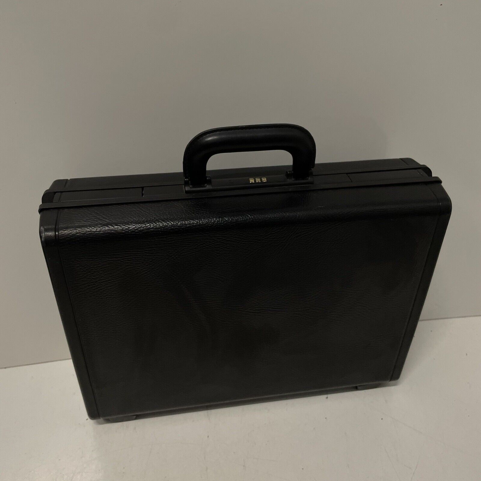 Samsonite Samsonite Quantum Black Attache Briefcase W/ Combo Lock Bag ...