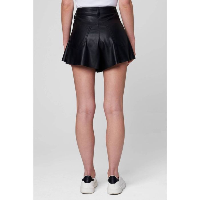 Blank Nyc BLANKNYC Stunner Move Short In Black | Grailed