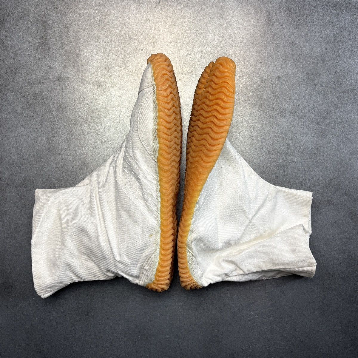 Japanese Brand × Tabi Footwear Marugo Matsuri Jog Split Toe Tabi ...