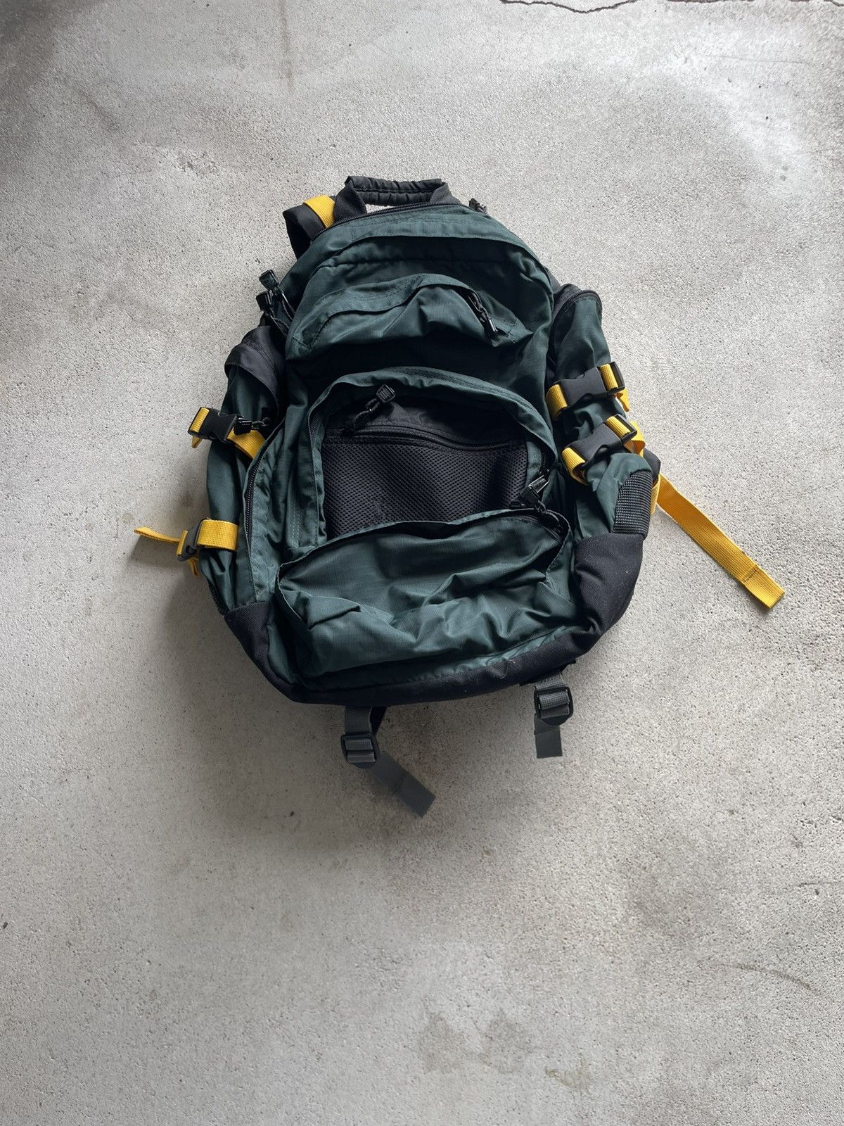 Gap × Vintage Vintage y2k Gap Utility backpack | Grailed