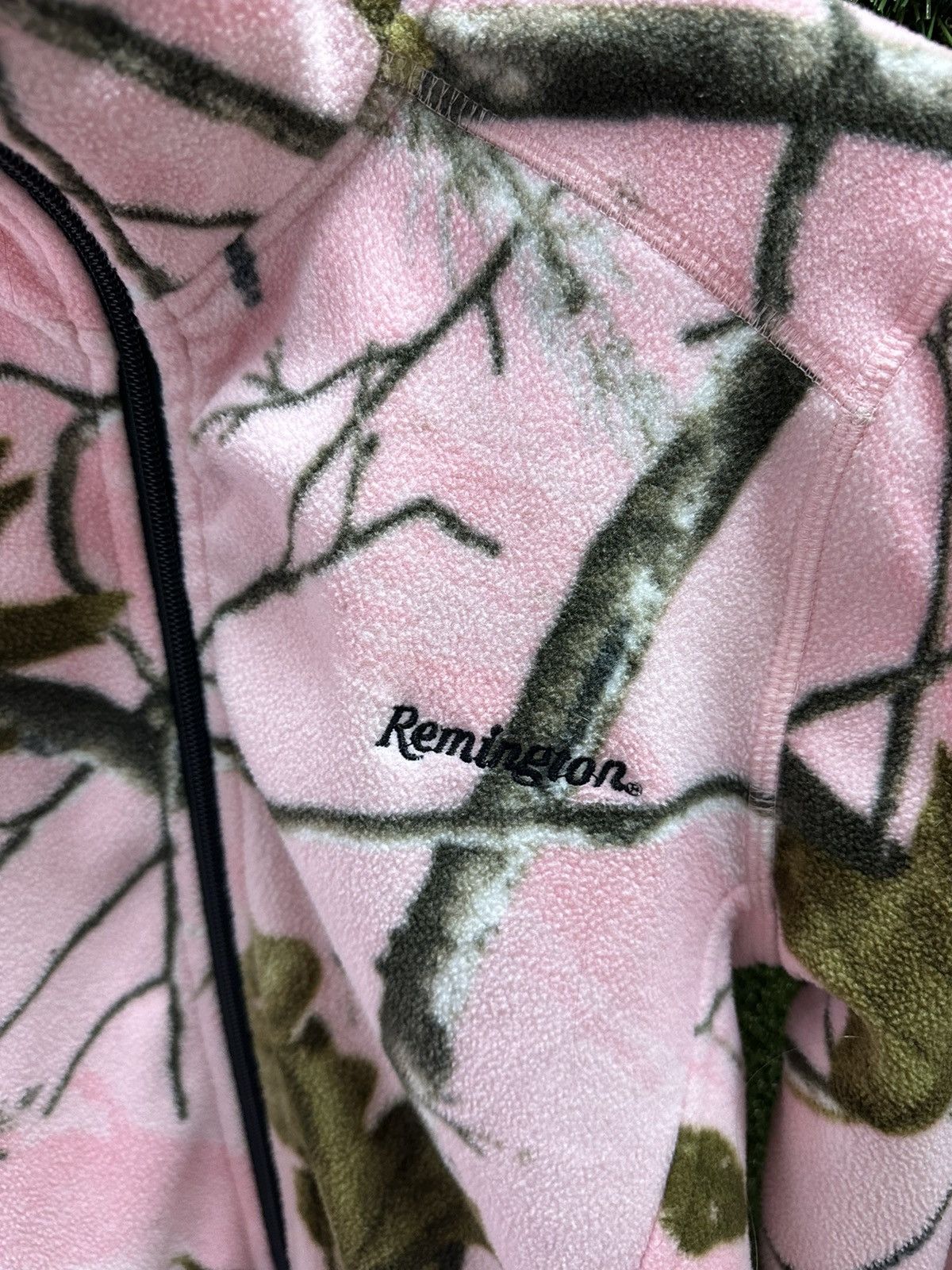 Vintage Vintage Remington Pink Camouflage Zip-up Fleece Size XS | Grailed