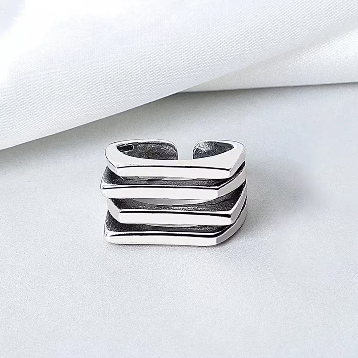 Streetwear Abstract Ring Lines Silver Modern Pop Punk Art Psychedelic ...