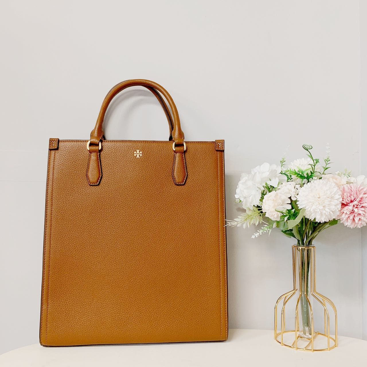 Tory Burch Tory Burch 136173 Blake Black Medium Pebbled IN Brown | Grailed