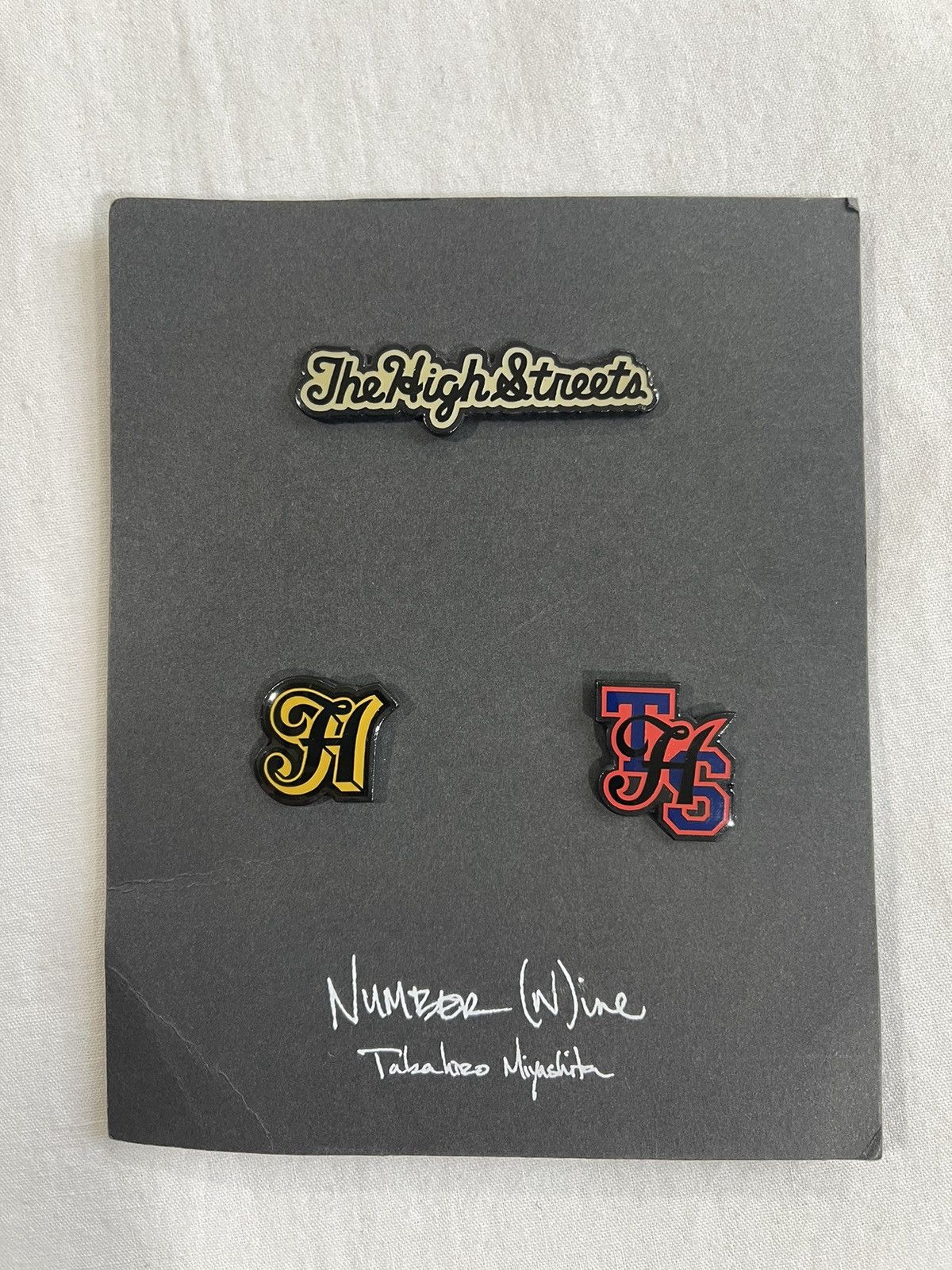 Number (N)ine AW2005 “The High Streets” Logo Pins Set | Grailed