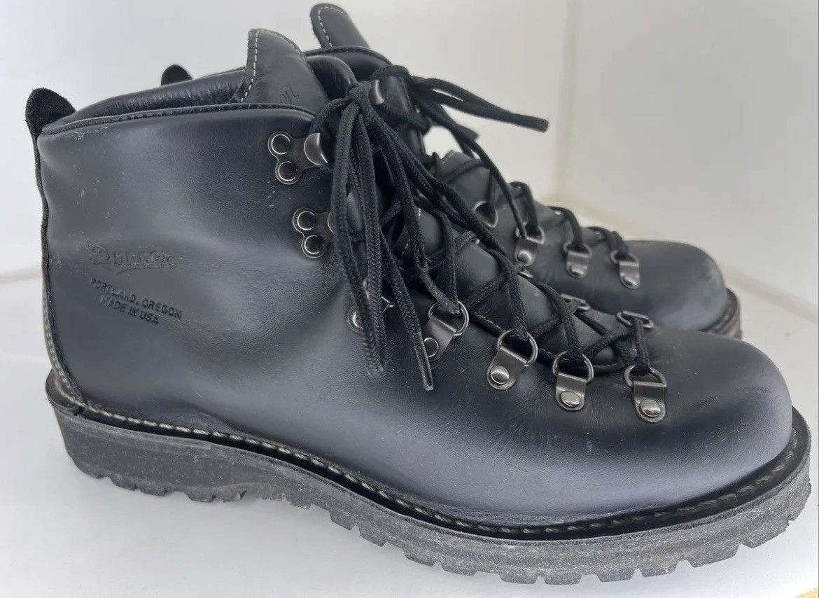 Danner DANNER® MOUNTAIN LIGHT II 5" WATERPROOF BROWN BOOTS 11.5 D | Grailed