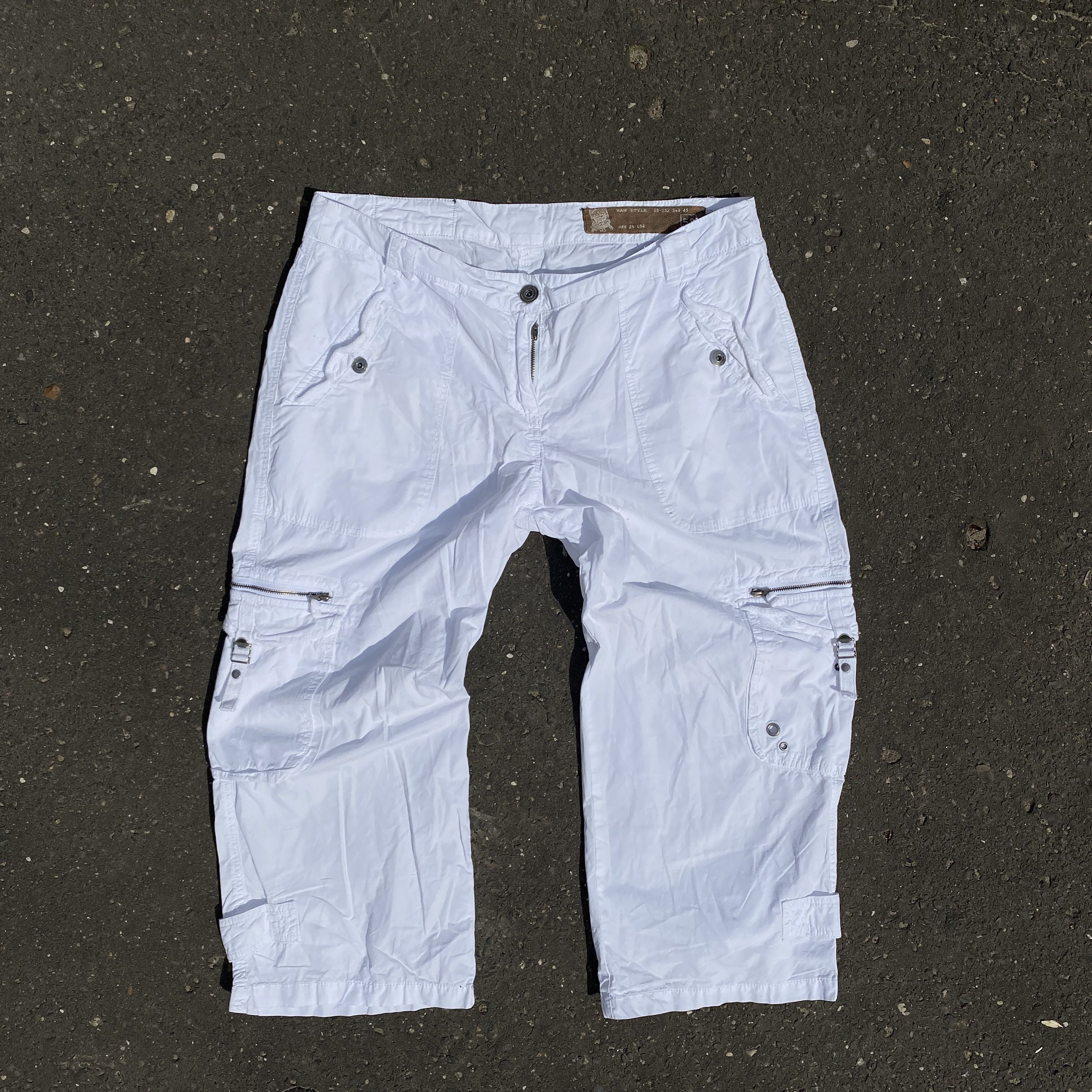 Vintage White capri pants shorts jorts - 44 | Grailed