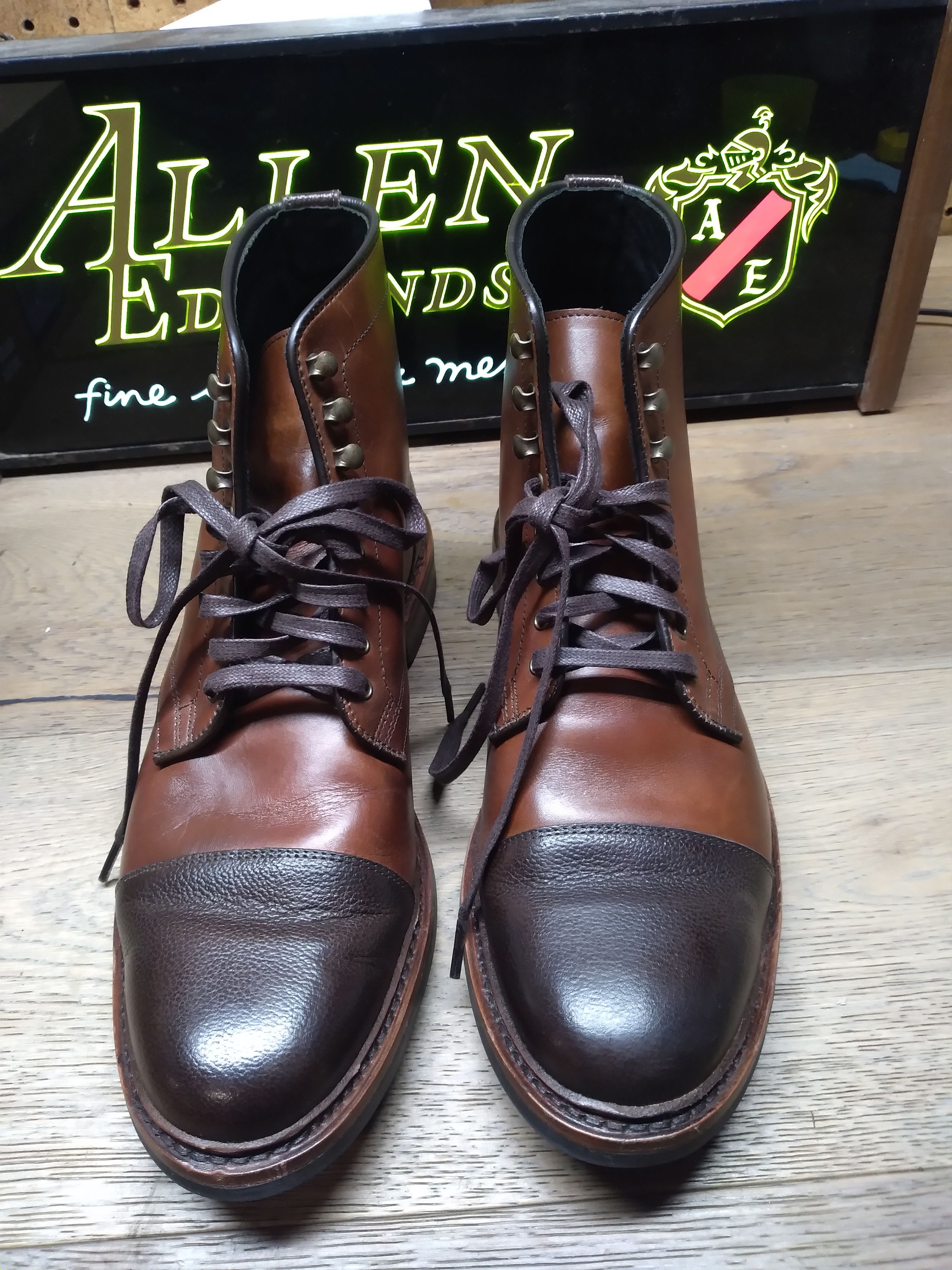 Allen Edmonds Landon Chili boots | Grailed