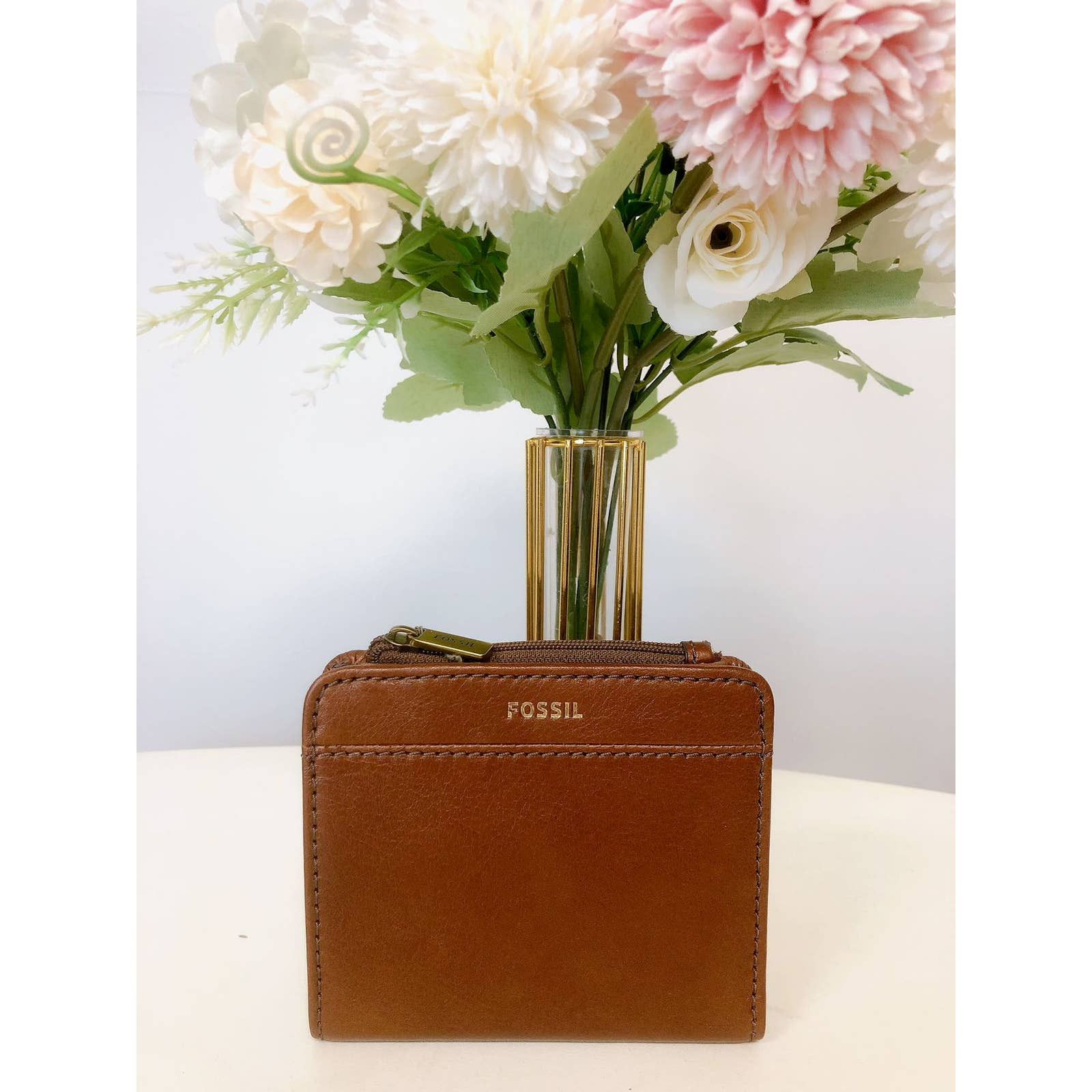Fossil Fossil SWL3012210 Jori RFID Bifold IN Medium Brown | Grailed