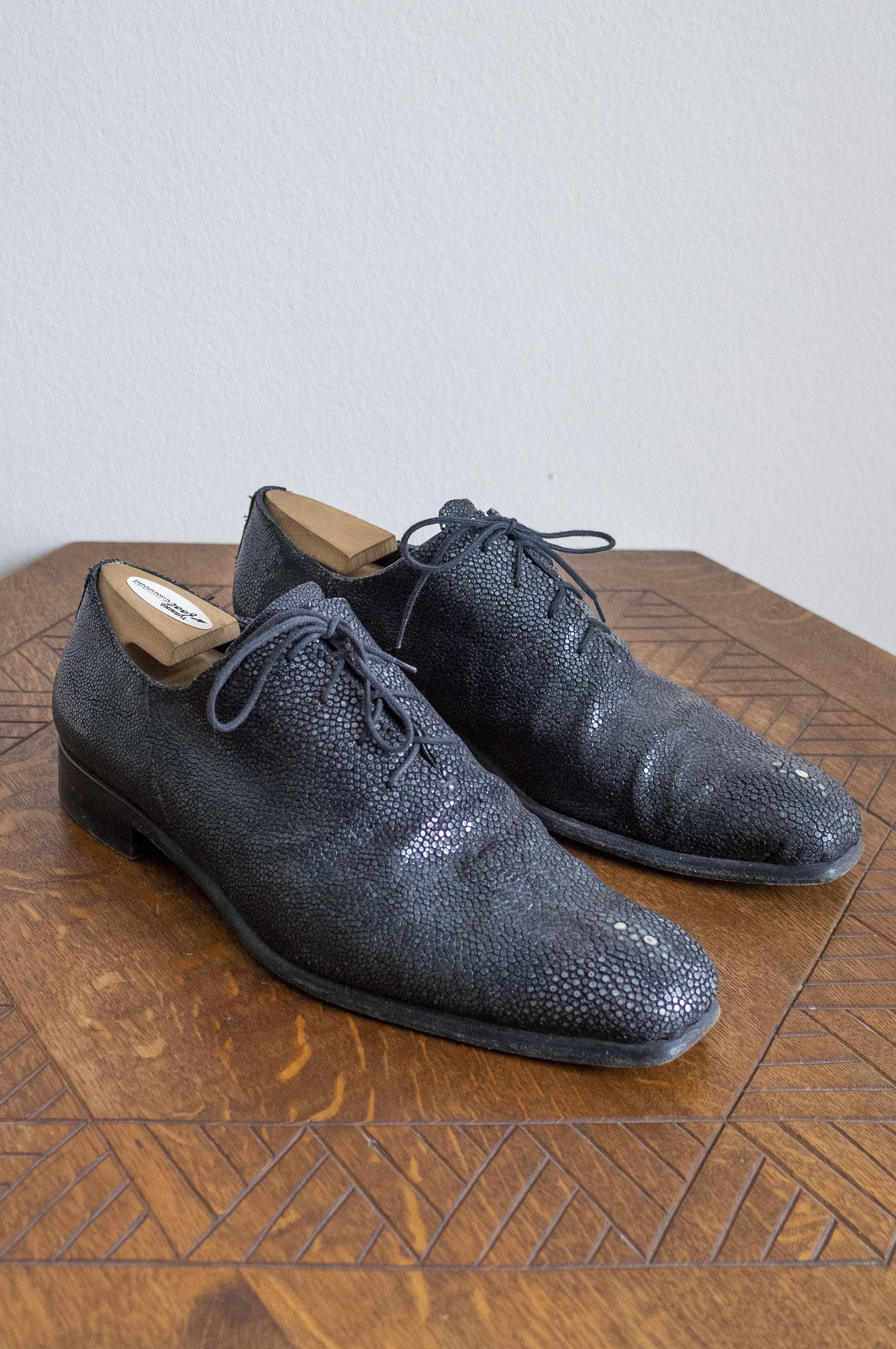 Barneys New York × Calzedonia Stingray leather/Shagreen Dress Shoes ...