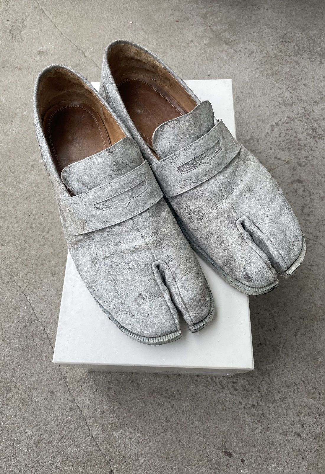 Maison Margiela GREY SUEDE HAND PAINTED TABI LOAFERS | Grailed