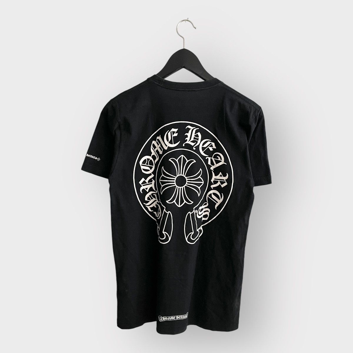 Chrome Hearts STEAL! 2010s Chrome Hearts Jumbo Horseshoe Logo Pocket Tee | Grailed