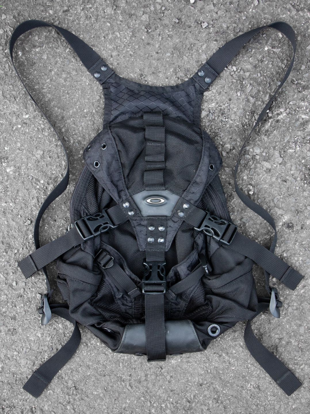 Oakley Vintage Oakley Icon Mini Backpack 1.0 Black | Grailed