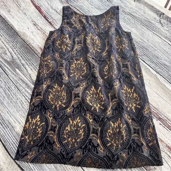 Loft Ann Taylor LOFT NWT Gold and Navy Blue Velvet Burnout Tank S | Grailed