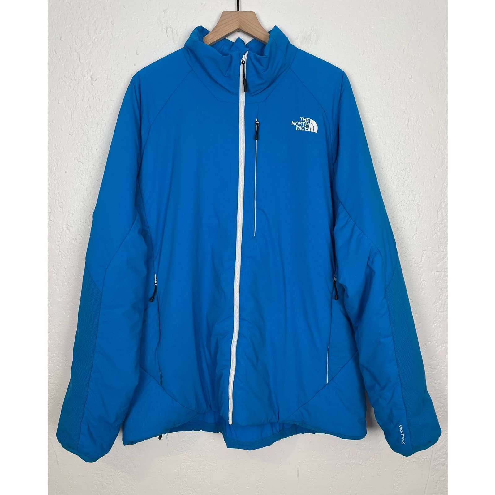 The North Face The North Face Men's Ventrix Mid-Weight Jacket in Hyper ...