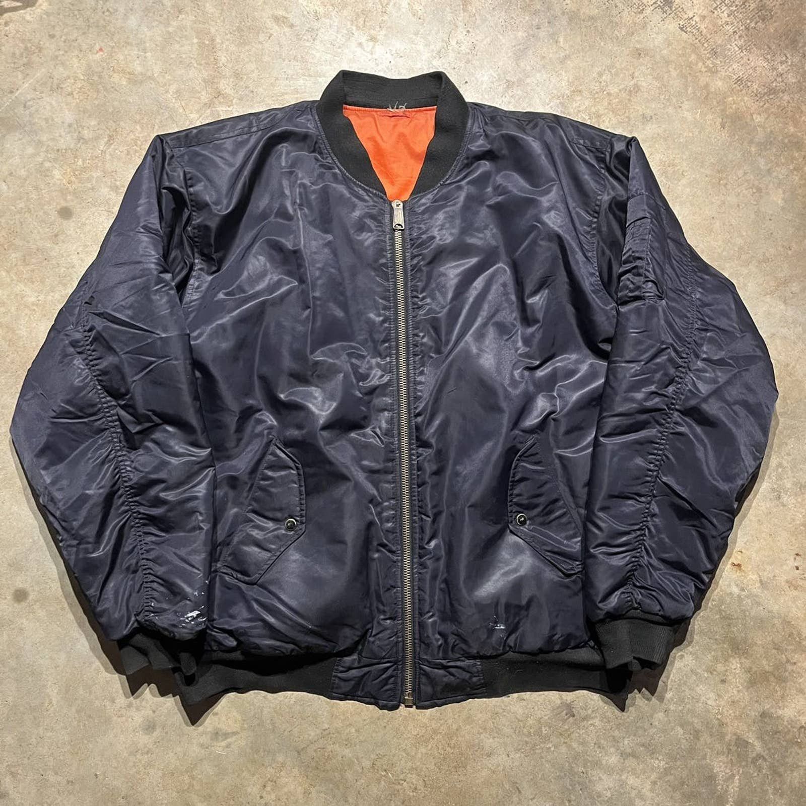 Vintage Vintage 2000s Military Navy Puffer Bomber Jacket | Grailed