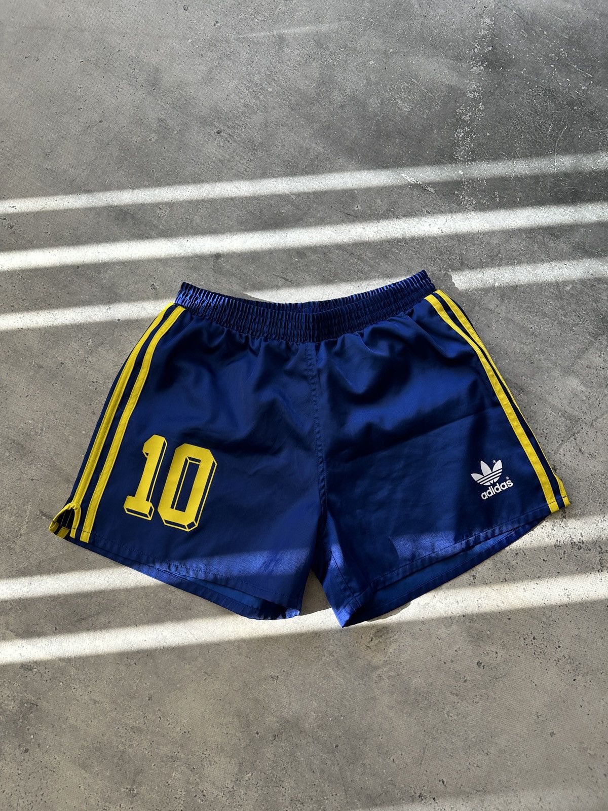 Adidas × Vintage ADIDAS ORIGINALS #10 REMAKE RETRO FOOTBALL SHORTS ...