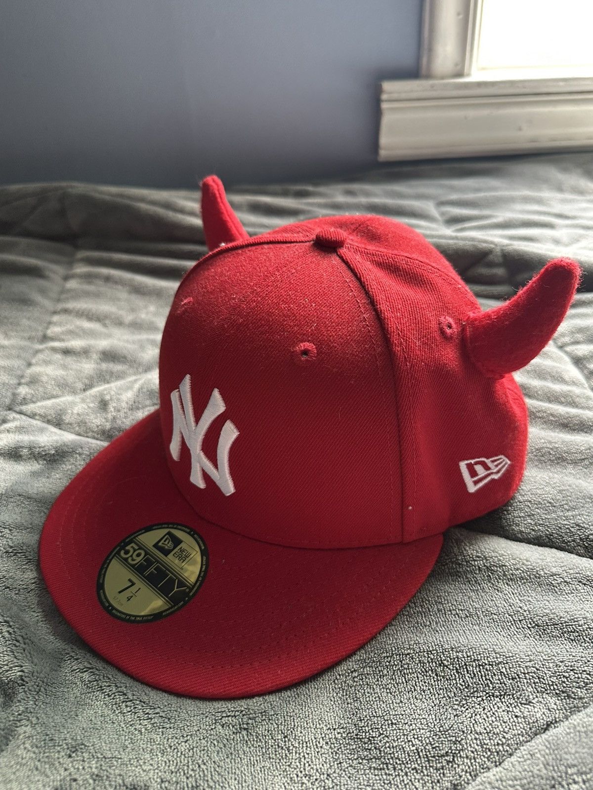 New Era × Ryder Studios × Streetwear Devil Horn Ryder Studios Yankees ...