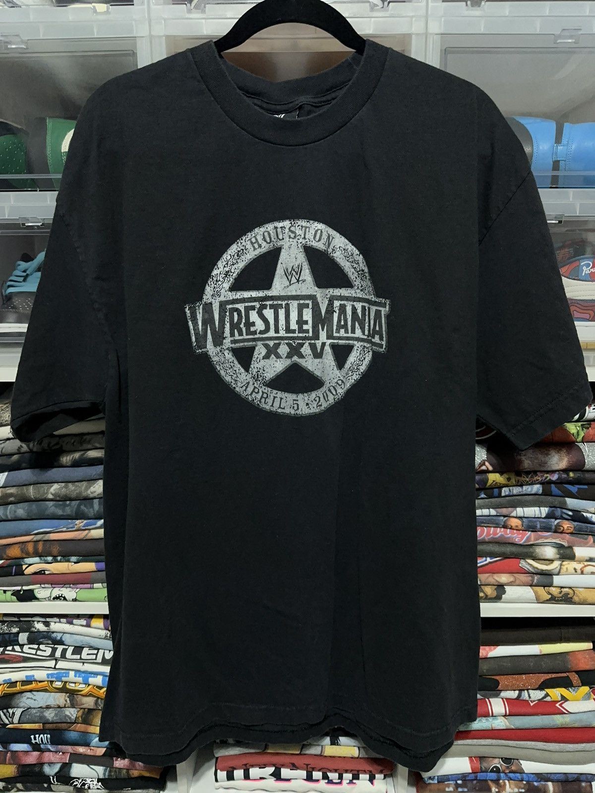 Vintage Vintage 2000s WWE WrestleMania 25 Wrestling Graphic Tee XL ...