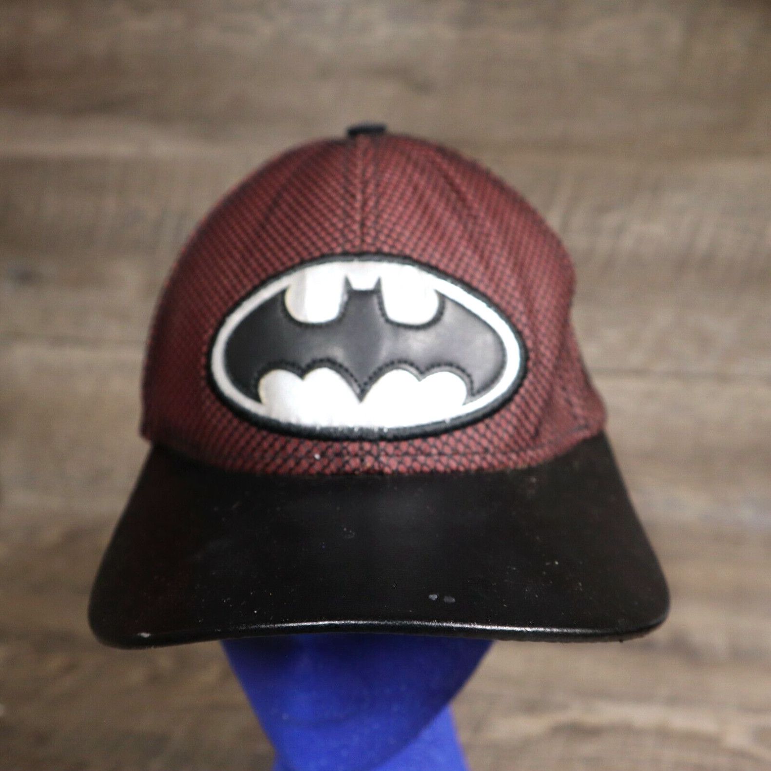 Dc Comics DC Comics Batman Logo Snapback Hat Black Burgundy | Grailed