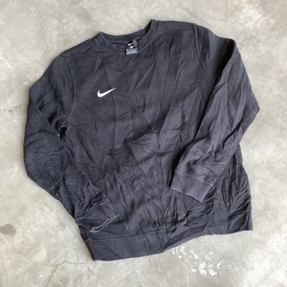 Nike × Sportswear × Streetwear Nike swoosh small logo Sweatshirt | Grailed