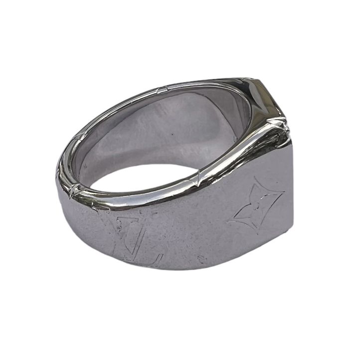 Louis Vuitton Louis Vuitton Silver Signet Ring | Grailed