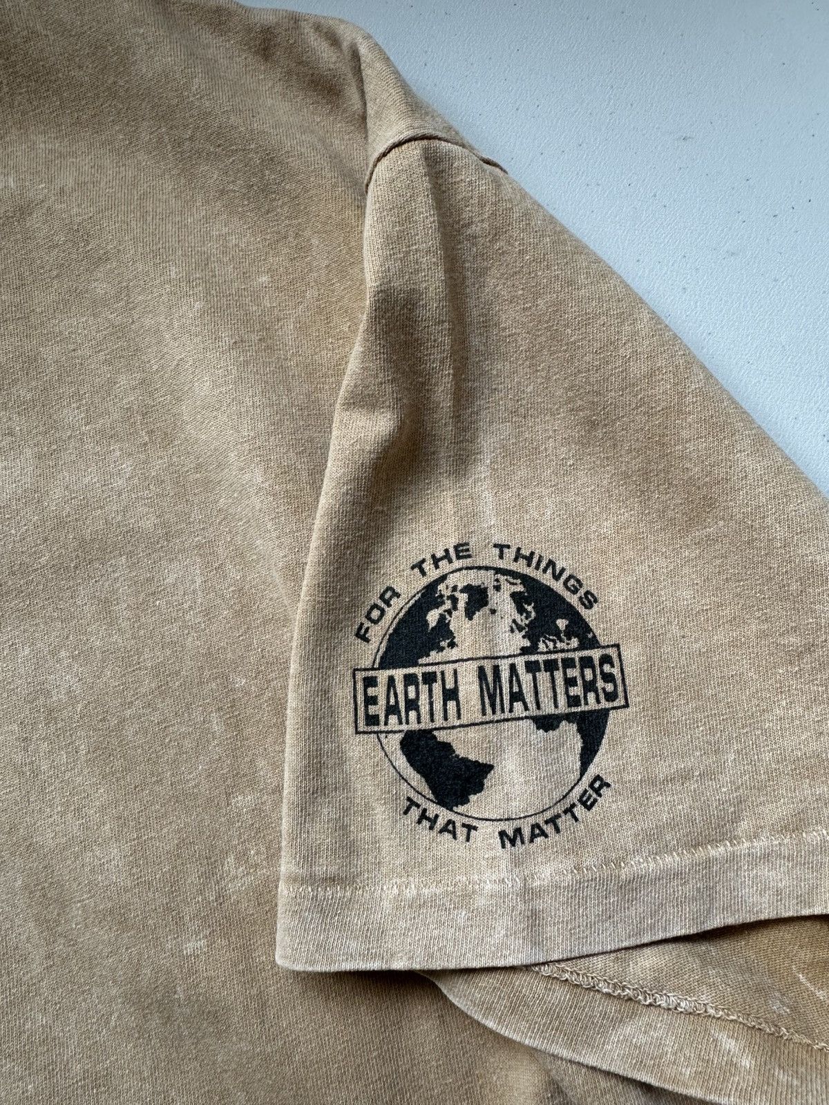 Hanes 90s Vintage Hanes Animal Tee Oversized Made in USA | Grailed