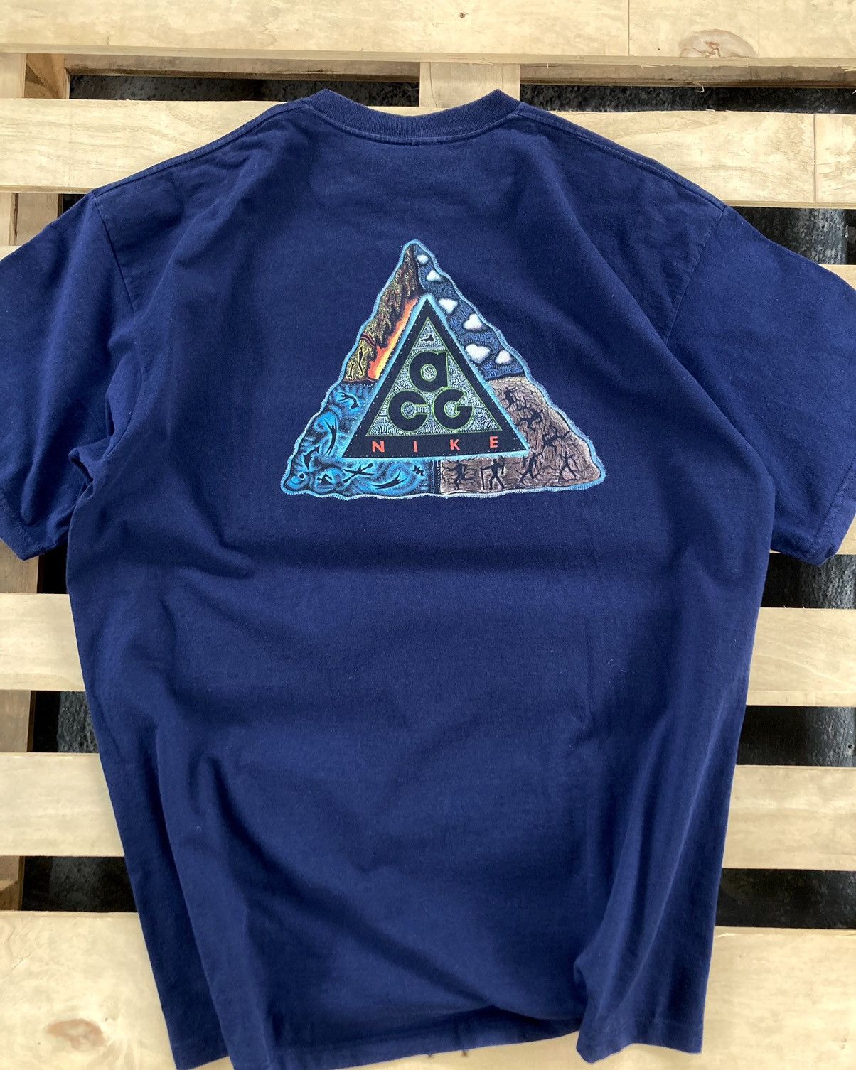 Nike ACG × Vintage Vintage 90’s Nike ACG Triangle Tribe Pocket Tee ...