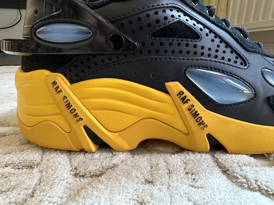 Raf Simons Raf Simons Cylon 21 Runner in Black Yellow Leather | Grailed