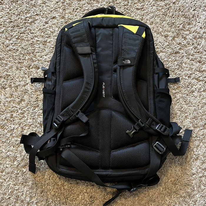 The North Face Recon Nylon Ripstop Flexvent Hiking Performance Backpack ...