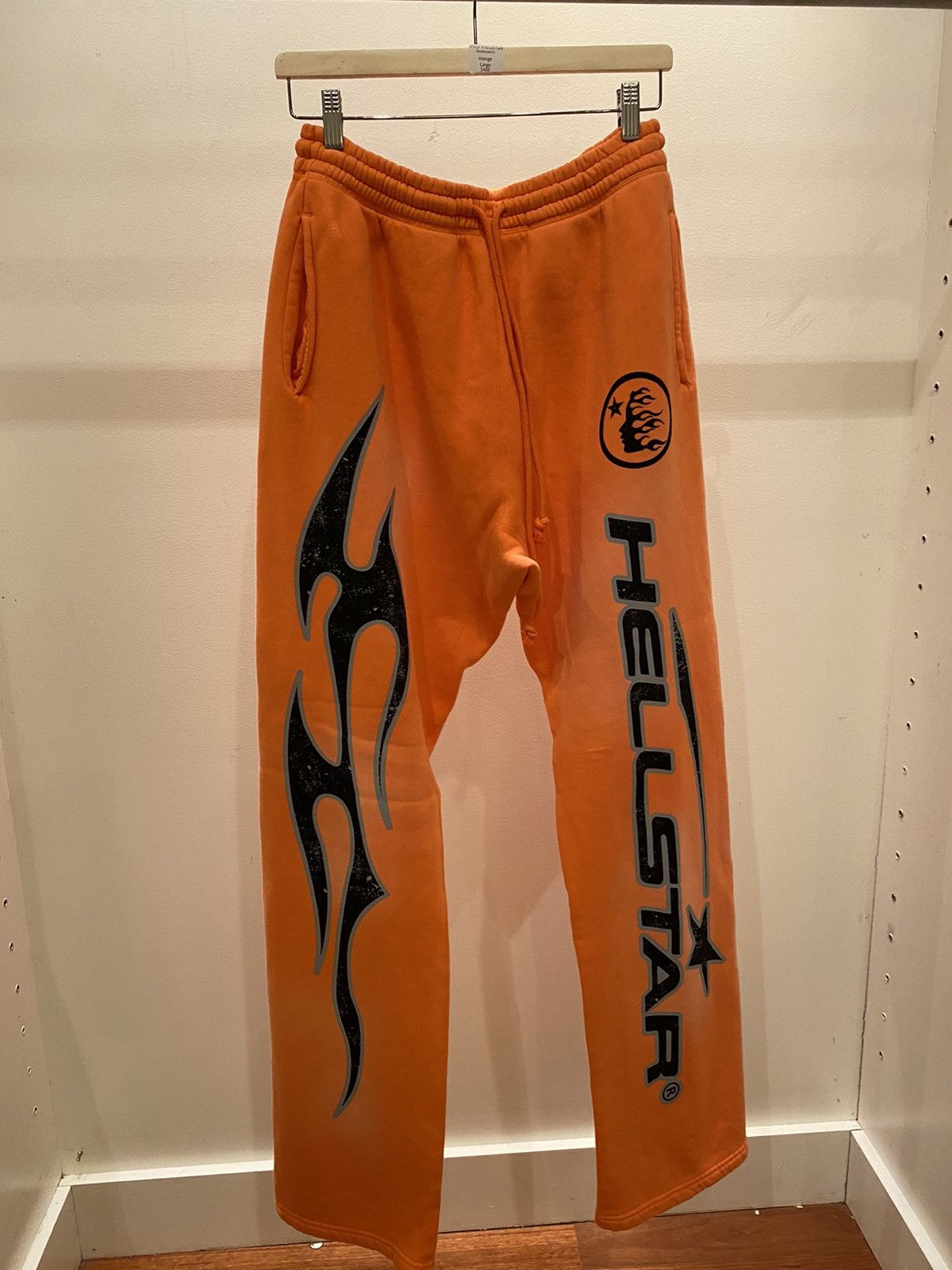 HELLSTAR Hellstar Airbrush Flare Sweatpants | Grailed