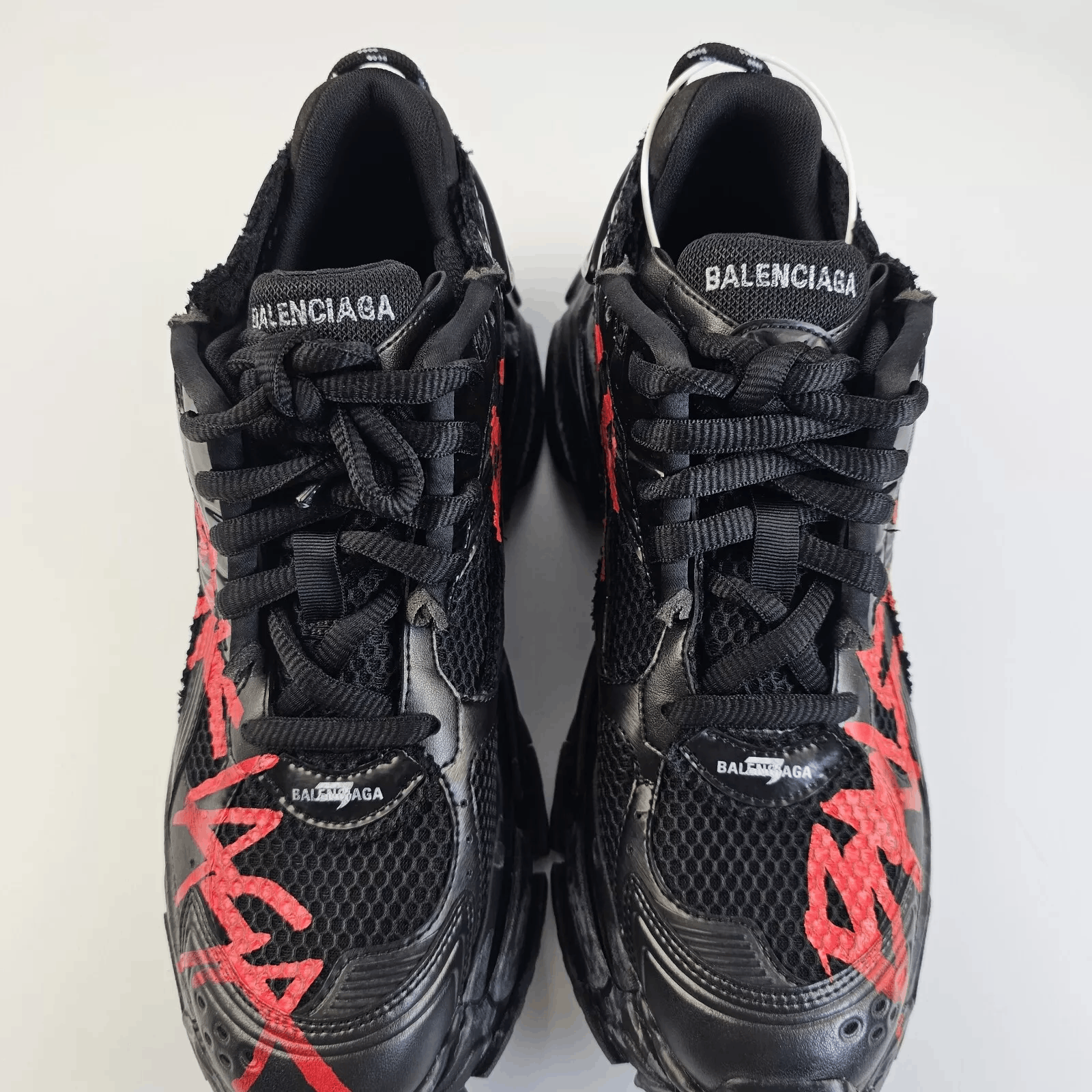 Balenciaga Balenciaga Runner Graffiti Black/Red Low Top Sneakers New ...