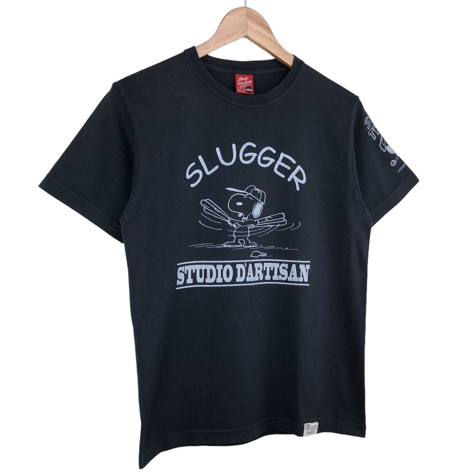 Studio D'Artisan Studio D’Artisan Peanuts Slugger Spell Big Logo Tee ...