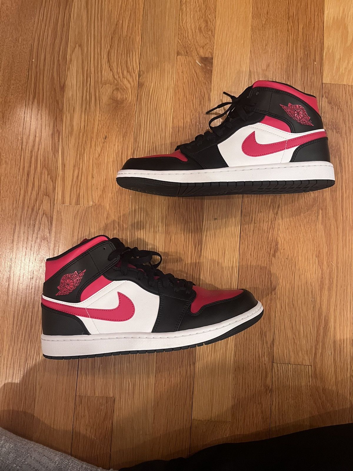 Nike Air Jordan 1 Mid New | Grailed