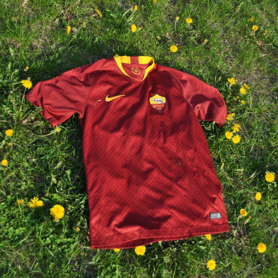 Nike Roma 2018/19 kit | Grailed