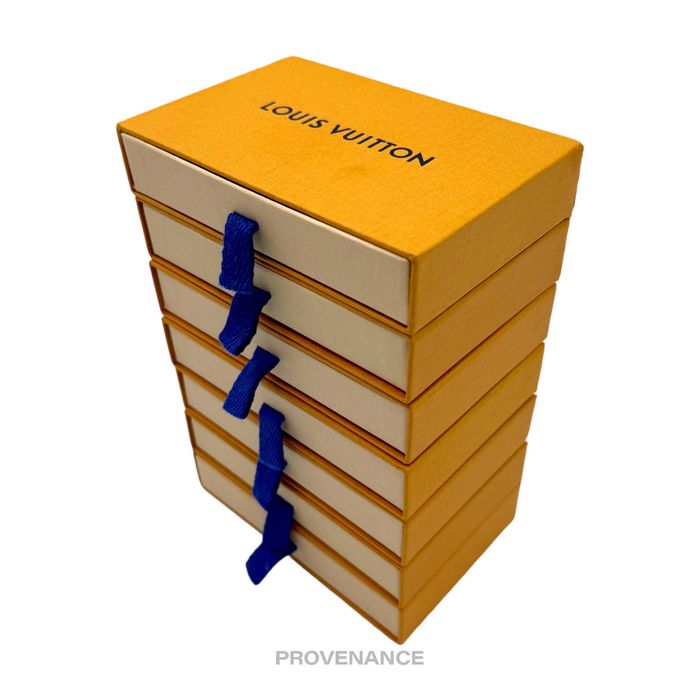 Louis Vuitton 🔴 Louis Vuitton Wallet Box Set - Decorative Home Staging ...