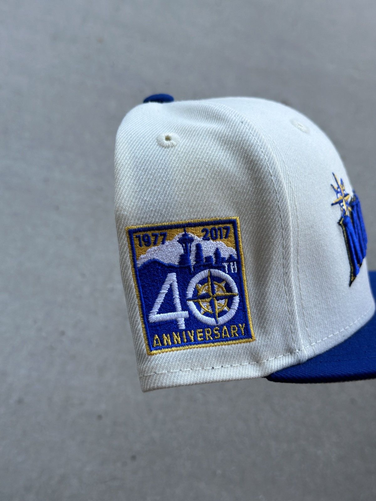 MLB × New Era Seattle Mariners Script Two Tone Fitted Hat 7 1/4 | Grailed