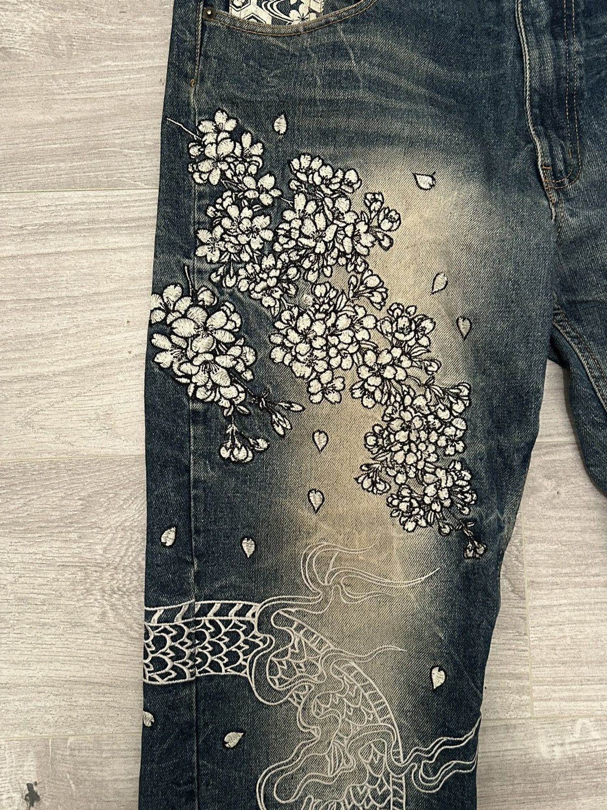 Vintage Rare Japanese Vintage embroidered dragon denim jeans | Grailed